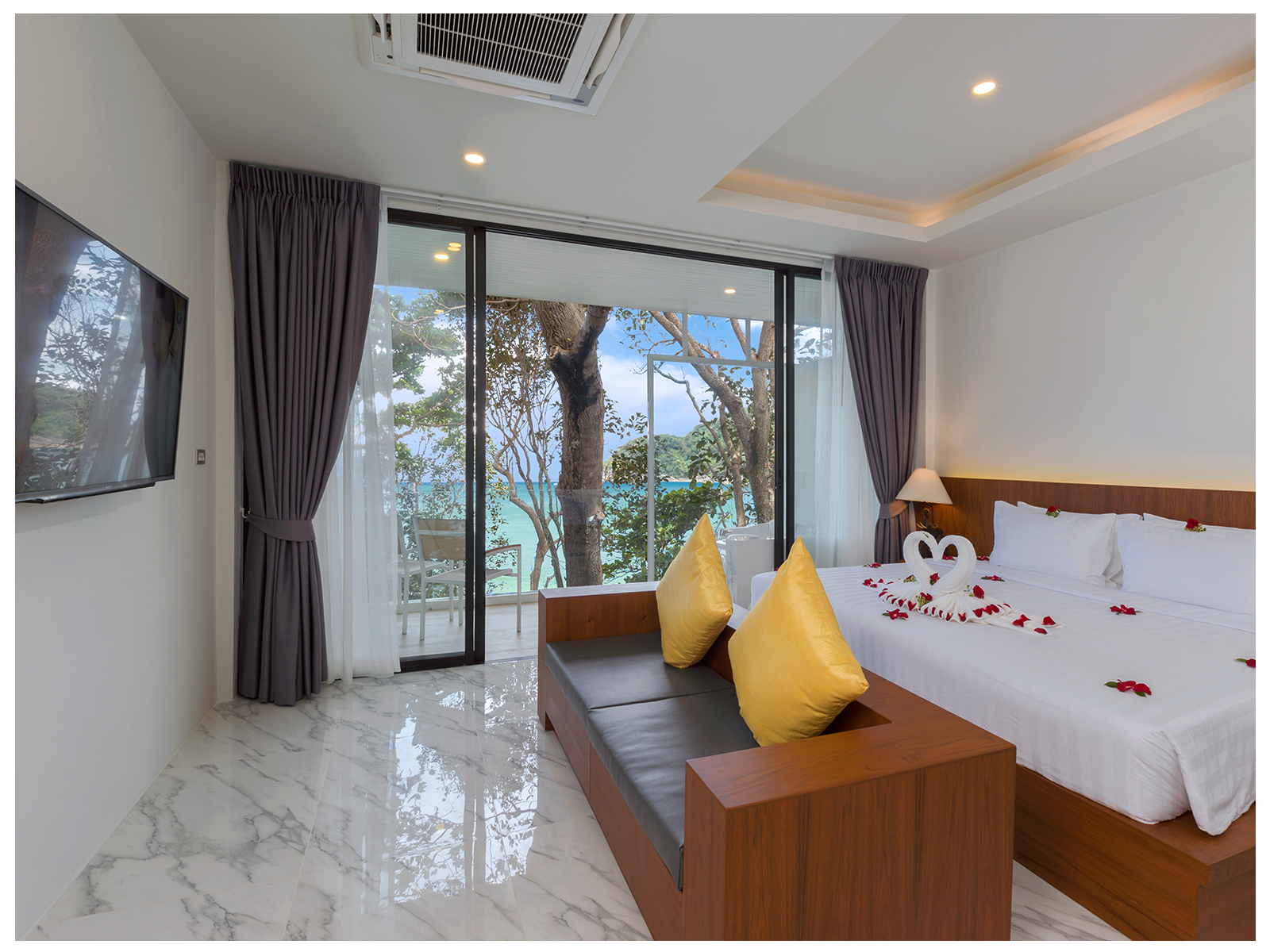 Secret Cliff Resort & Restaurant - Phuket - Phuket Tourist Association