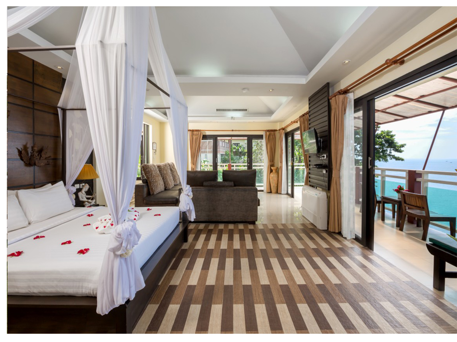 Secret Cliff Resort & Restaurant - Phuket - Phuket Tourist Association