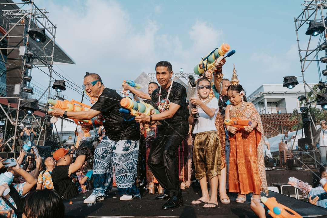 Phuket Heritage Wave 2024 (Songkran Splash in Phuket Old Town) - Phuket ...
